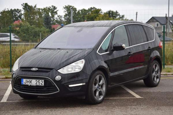 Black Ford S-Max 2012 in Vilnius, with an engine capacity of 2.00 L and mileage of 314 thousand km for 4600 €, photo 6 on AUTOMOTO.COM.LV