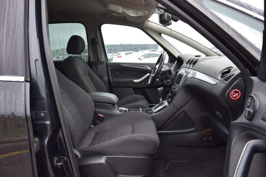 Melns Ford S-Max 2012 Viļņa, ar dzinēja tilpumu 2.00 L un nobraukumu 314 tūkst. km par 4600 €, foto 17 vietnē AUTOMOTO.COM.LV