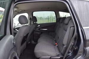 Melns Ford S-Max 2012 Viļņa, ar dzinēja tilpumu 2.00 L un nobraukumu 314 tūkst. km par 4600 €, foto 20 vietnē AUTOMOTO.COM.LV