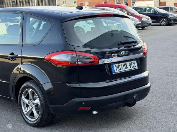 Black Ford S-Max 2012 in Jonava, with an engine capacity of 2.00 L and mileage of 284 thousand km for 4750 €, photo 7 on AUTOMOTO.COM.LV
