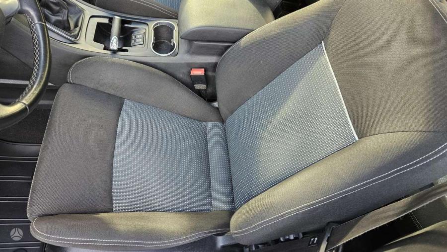 Melns Ford S-Max 2012 Rokiškis, ar dzinēja tilpumu 2.00 L un nobraukumu 310 tūkst. km par 4200 €, foto 16 vietnē AUTOMOTO.COM.LV