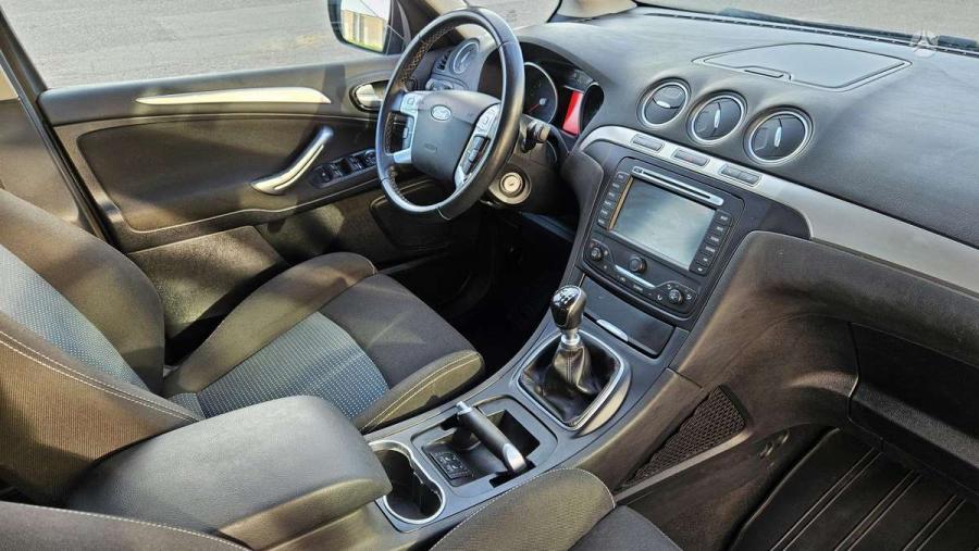Melns Ford S-Max 2012 Rokiškis, ar dzinēja tilpumu 2.00 L un nobraukumu 310 tūkst. km par 4200 €, foto 29 vietnē AUTOMOTO.COM.LV