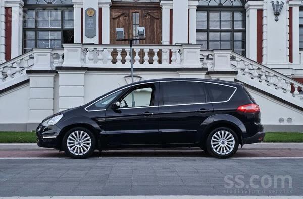 Black Ford S-Max 2012 in Jelgava, with an engine capacity of 2.00 L and mileage of 260 thousand km for 4890 €, photo 4 on AUTOMOTO.COM.LV