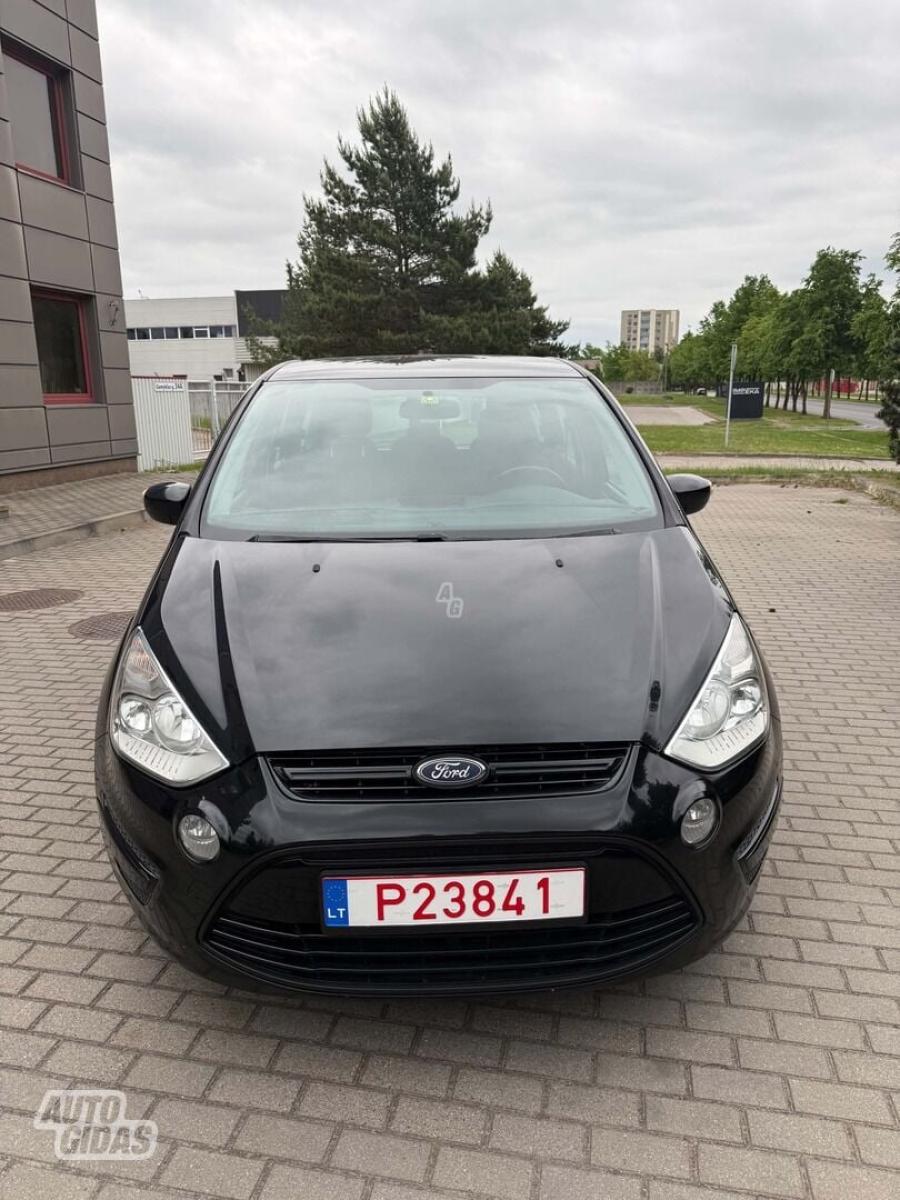 Black Ford S-Max 2012 in Mazeikiai, with an engine capacity of 2.00 L and mileage of 268 thousand km for 4350 €, photo 4 on AUTOMOTO.COM.LV