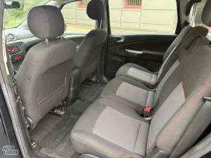 Black Ford S-Max 2012 in Mazeikiai, with an engine capacity of 2.00 L and mileage of 268 thousand km for 4350 €, photo 26 on AUTOMOTO.COM.LV