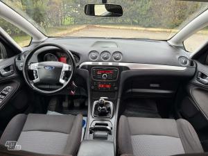 Black Ford S-Max 2012 in Mazeikiai, with an engine capacity of 2.00 L and mileage of 268 thousand km for 4350 €, photo 29 on AUTOMOTO.COM.LV