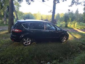 Black Ford S-Max 2012 in Vilnius, with an engine capacity of 2.00 L and mileage of 385 thousand km for 4900 €, photo 7 on AUTOMOTO.COM.LV