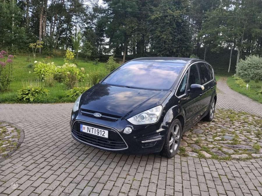 Black Ford S-Max 2012 in Vilnius, with an engine capacity of 2.00 L and mileage of 385 thousand km for 4900 €, photo 12 on AUTOMOTO.COM.LV