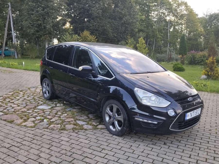 Black Ford S-Max 2012 in Vilnius, with an engine capacity of 2.00 L and mileage of 385 thousand km for 4900 €, photo 13 on AUTOMOTO.COM.LV
