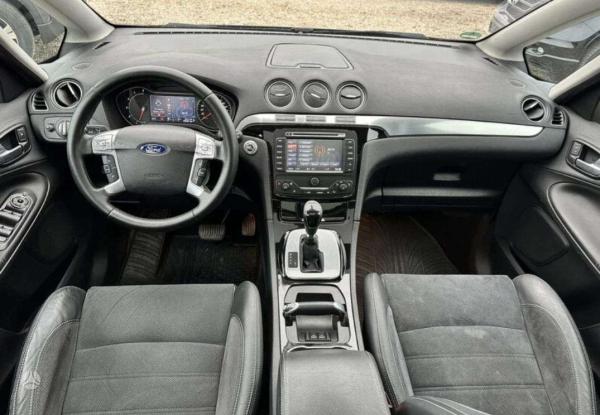 Форд С-Макс 2012 в Вильнюс на AUTOMOTO.COM.LV Черный Форд С-Макс 2012 в Вильнюс, объемом двигателя 2.20 л и пробегом 300 тыс. км за 4999 €, фото 9 на AUTOMOTO.COM.LV