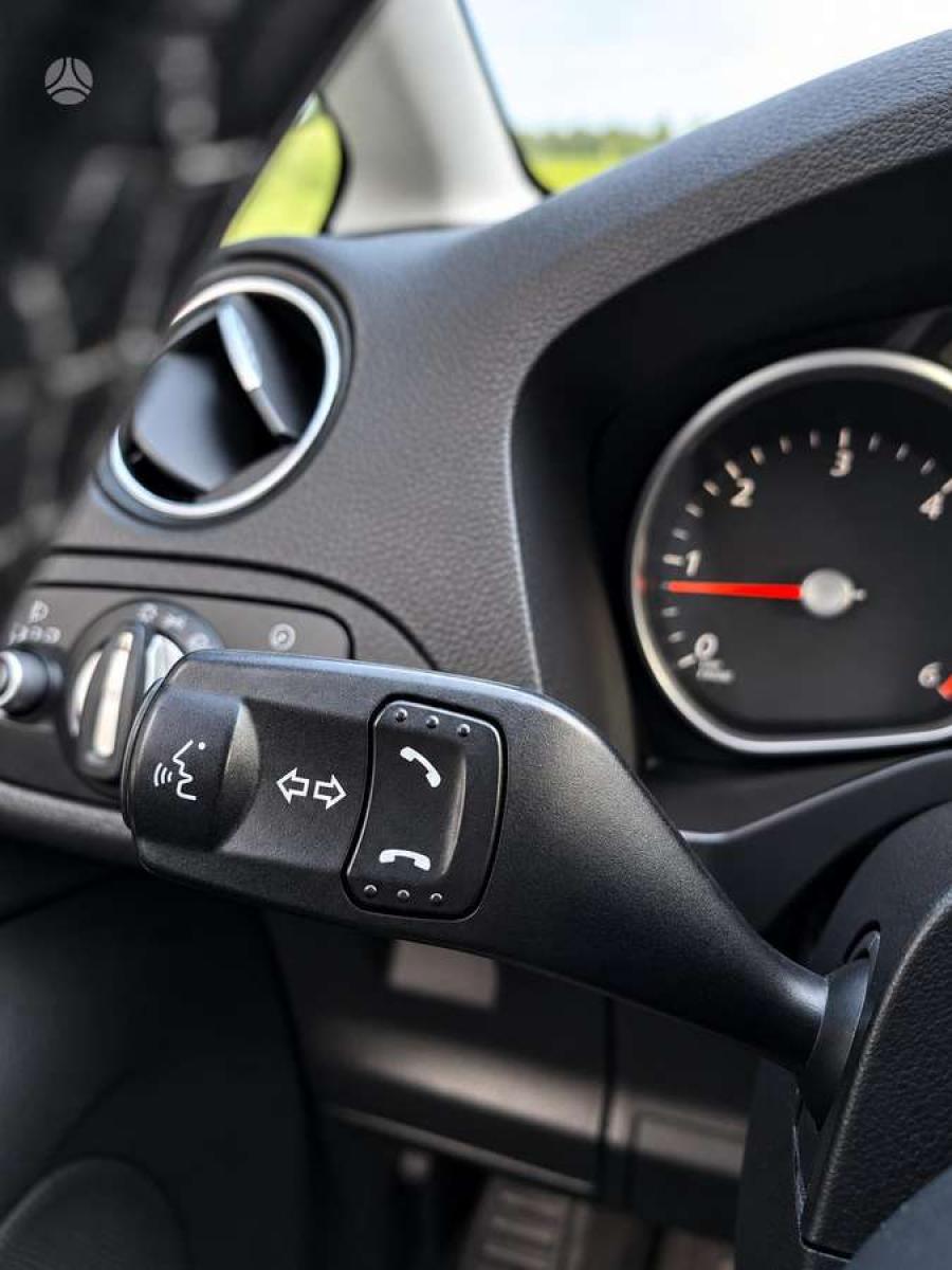 Black Ford S-Max 2012 in Vilnius, with an engine capacity of 2.00 L and mileage of 245 thousand km for 5250 €, photo 17 on AUTOMOTO.COM.LV