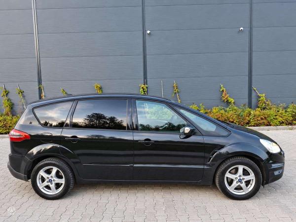Black Ford S-Max 2012 in Vilnius, with an engine capacity of 2.00 L and mileage of 245 thousand km for 5250 €, photo 7 on AUTOMOTO.COM.LV