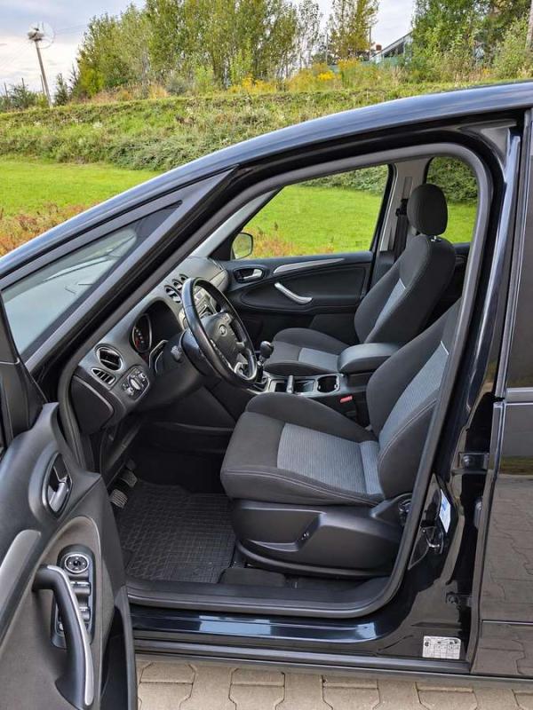 Black Ford S-Max 2012 in Vilnius, with an engine capacity of 2.00 L and mileage of 245 thousand km for 5250 €, photo 10 on AUTOMOTO.COM.LV