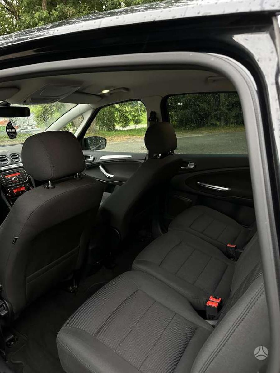 Melns Ford S-Max 2012 Kauņa, ar dzinēja tilpumu 2.00 L un nobraukumu 312 tūkst. km par 3900 €, foto 22 vietnē AUTOMOTO.COM.LV