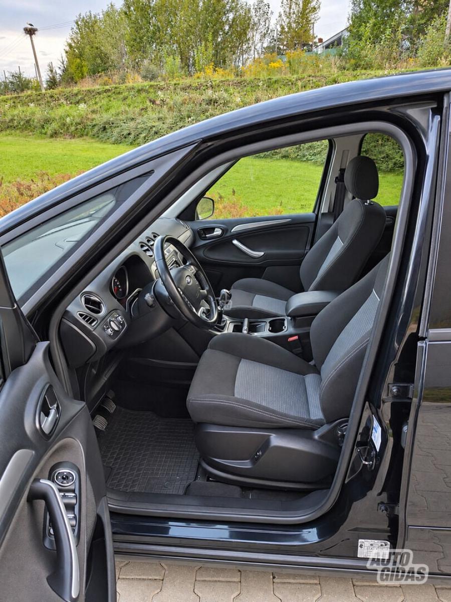 Black Ford S-Max 2012 in Vilnius, with an engine capacity of 2.00 L and mileage of 245 thousand km for 5250 €, photo 10 on AUTOMOTO.COM.LV