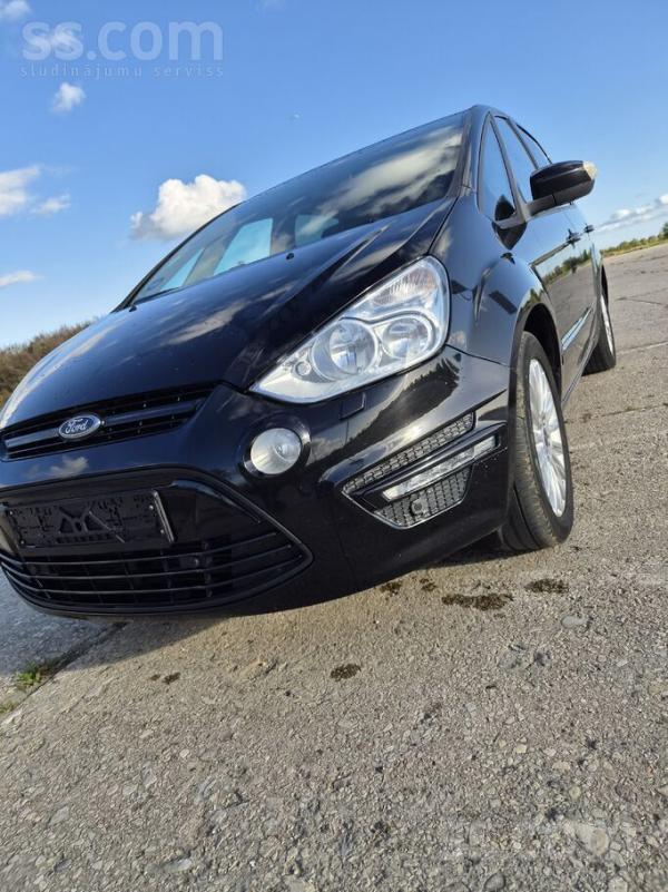 Black Ford S-Max 2012 in Riga, with an engine capacity of 2.00 L and mileage of 276 thousand km for 4190 €, photo 3 on AUTOMOTO.COM.LV