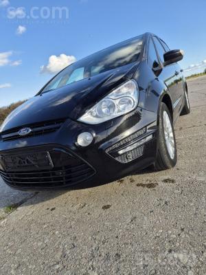 Black Ford S-Max 2012 in Riga, with an engine capacity of 2.00 L and mileage of 276 thousand km for 4190 €, photo 3 on AUTOMOTO.COM.LV