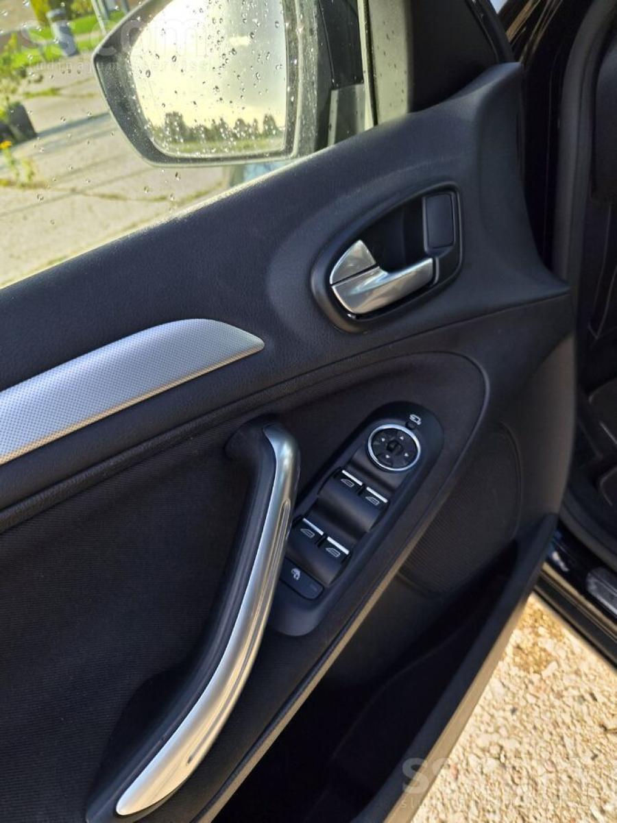 Black Ford S-Max 2012 in Riga, with an engine capacity of 2.00 L and mileage of 276 thousand km for 4190 €, photo 9 on AUTOMOTO.COM.LV
