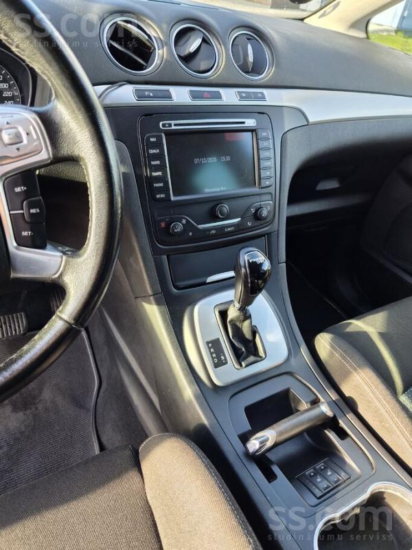 Black Ford S-Max 2012 in Riga, with an engine capacity of 2.00 L and mileage of 276 thousand km for 4190 €, photo 11 on AUTOMOTO.COM.LV