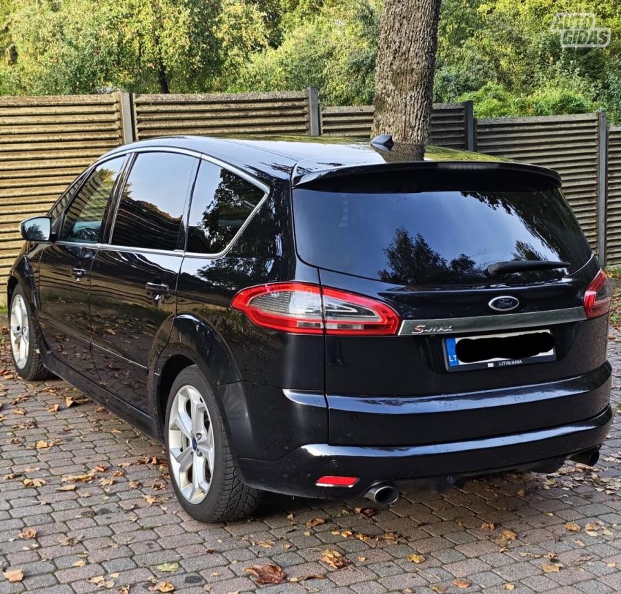 Black Ford S-Max 2012 in Vilnius, with an engine capacity of 2.20 L and mileage of 340 thousand km for 4000 €, photo 5 on AUTOMOTO.COM.LV