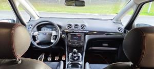 Black Ford S-Max 2012 in Vilnius, with an engine capacity of 2.20 L and mileage of 340 thousand km for 4000 €, photo 8 on AUTOMOTO.COM.LV