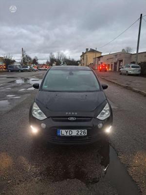 Melns Ford S-Max 2013 Panevēža, ar dzinēja tilpumu 2.00 L un nobraukumu 438 tūkst. km par 3799 €, foto 6 vietnē AUTOMOTO.COM.LV