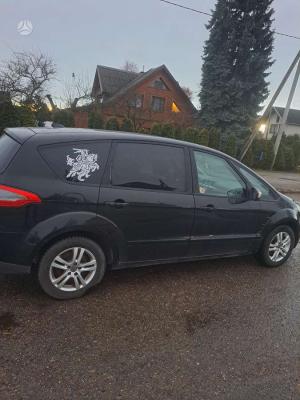 Melns Ford S-Max 2013 Panevēža, ar dzinēja tilpumu 2.00 L un nobraukumu 438 tūkst. km par 3799 €, foto 7 vietnē AUTOMOTO.COM.LV