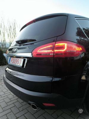 Black Ford S-Max 2013 in Druskininkai, with an engine capacity of 2.20 L and mileage of 257 thousand km for 6490 €, photo 9 on AUTOMOTO.COM.LV