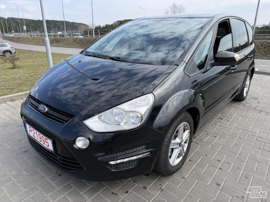 Melns Ford S-Max 2013 Viļņa, ar dzinēja tilpumu 2.00 L un nobraukumu 378 tūkst. km par 3950 €, foto 1 vietnē AUTOMOTO.COM.LV