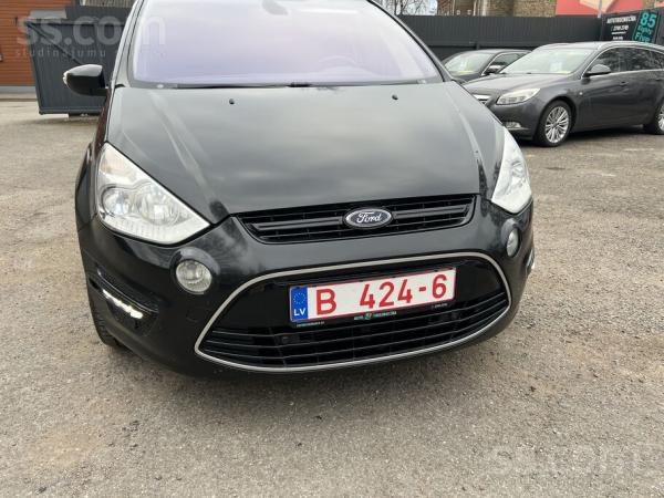 Melns Ford S-Max 2013 Liepāja, ar dzinēja tilpumu 1.60 L un nobraukumu 305 tūkst. km par 5450 €, foto 2 vietnē AUTOMOTO.COM.LV