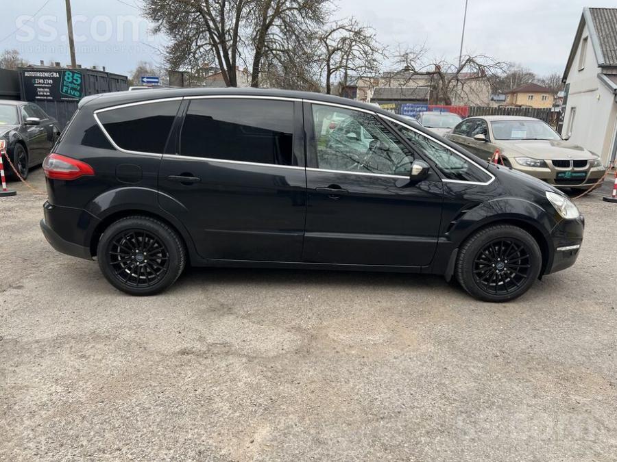 Melns Ford S-Max 2013 Liepāja, ar dzinēja tilpumu 1.60 L un nobraukumu 305 tūkst. km par 5450 €, foto 4 vietnē AUTOMOTO.COM.LV