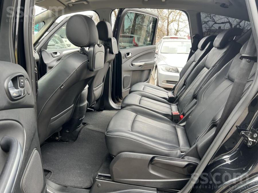 Melns Ford S-Max 2013 Liepāja, ar dzinēja tilpumu 1.60 L un nobraukumu 305 tūkst. km par 5450 €, foto 18 vietnē AUTOMOTO.COM.LV