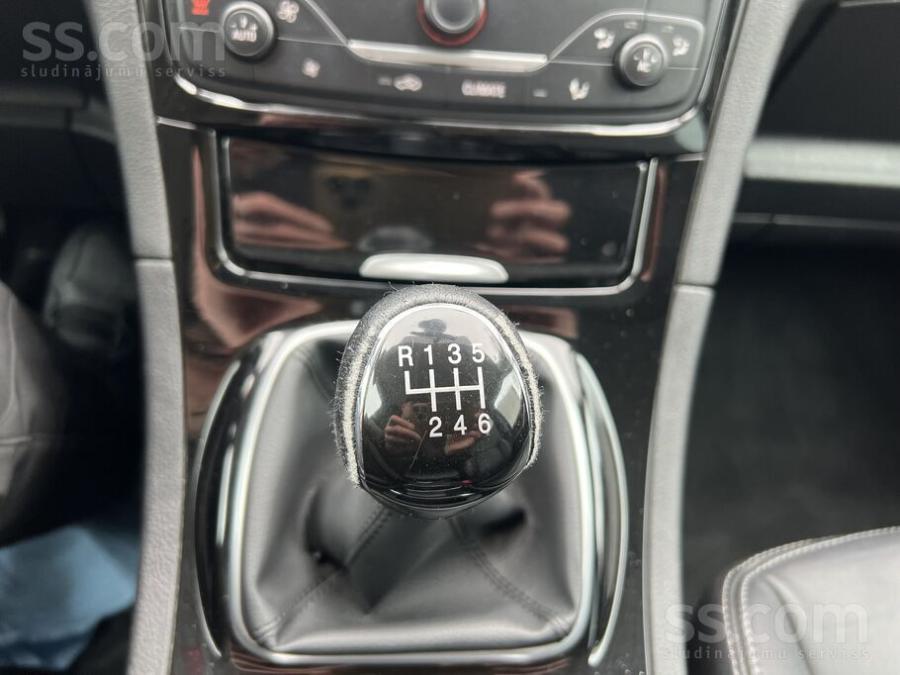 Melns Ford S-Max 2013 Liepāja, ar dzinēja tilpumu 1.60 L un nobraukumu 305 tūkst. km par 5450 €, foto 28 vietnē AUTOMOTO.COM.LV