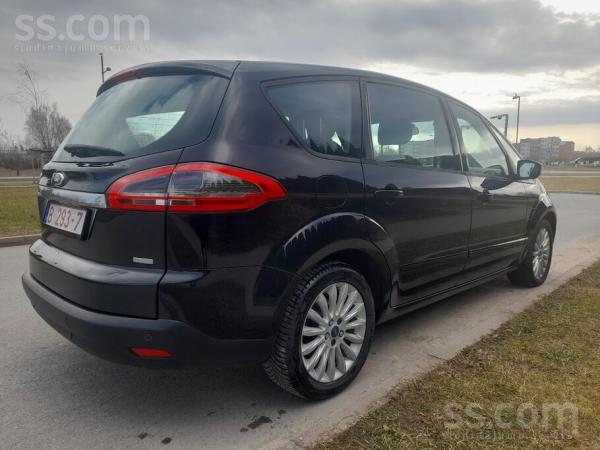 Melns Ford S-Max 2013 Rīga, ar dzinēja tilpumu 1.60 L un nobraukumu 219 tūkst. km par 5990 €, foto 5 vietnē AUTOMOTO.COM.LV