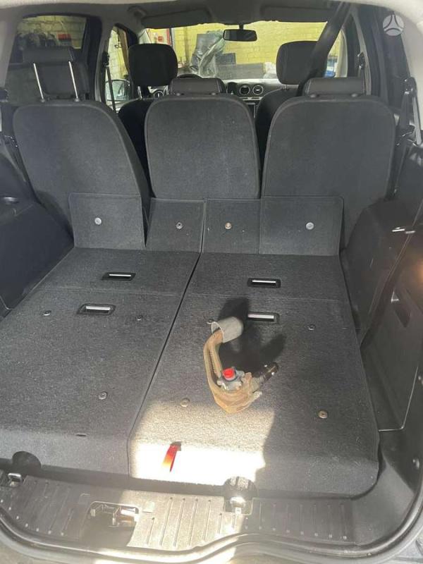 Black Ford S-Max 2013 in Kaunas, with an engine capacity of 2.00 L and mileage of 335 thousand km for 3000 €, photo 5 on AUTOMOTO.COM.LV
