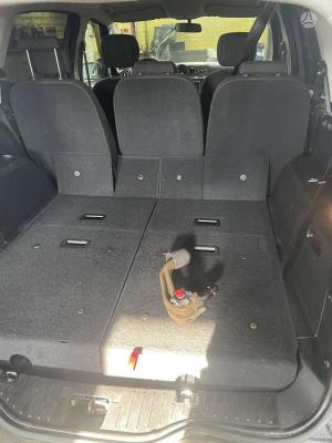 Black Ford S-Max 2013 in Kaunas, with an engine capacity of 2.00 L and mileage of 335 thousand km for 3000 €, photo 6 on AUTOMOTO.COM.LV