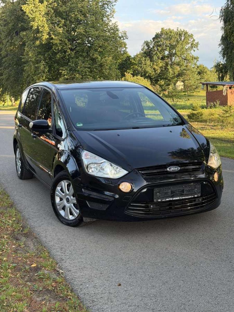 Black Ford S-Max 2013 in Birstonas, with an engine capacity of 2.00 L and mileage of 272 thousand km for 4250 €, photo 4 on AUTOMOTO.COM.LV