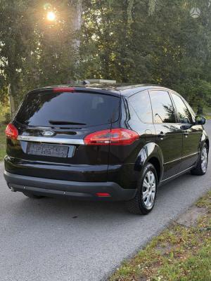 Black Ford S-Max 2013 in Birstonas, with an engine capacity of 2.00 L and mileage of 272 thousand km for 4250 €, photo 9 on AUTOMOTO.COM.LV