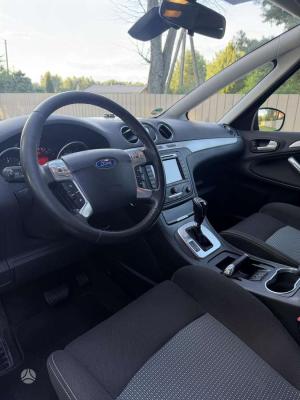 Black Ford S-Max 2013 in Birstonas, with an engine capacity of 2.00 L and mileage of 272 thousand km for 4250 €, photo 15 on AUTOMOTO.COM.LV