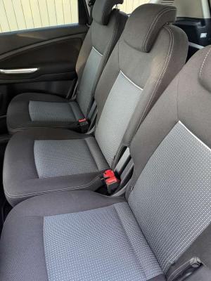 Black Ford S-Max 2013 in Birstonas, with an engine capacity of 2.00 L and mileage of 272 thousand km for 4250 €, photo 27 on AUTOMOTO.COM.LV