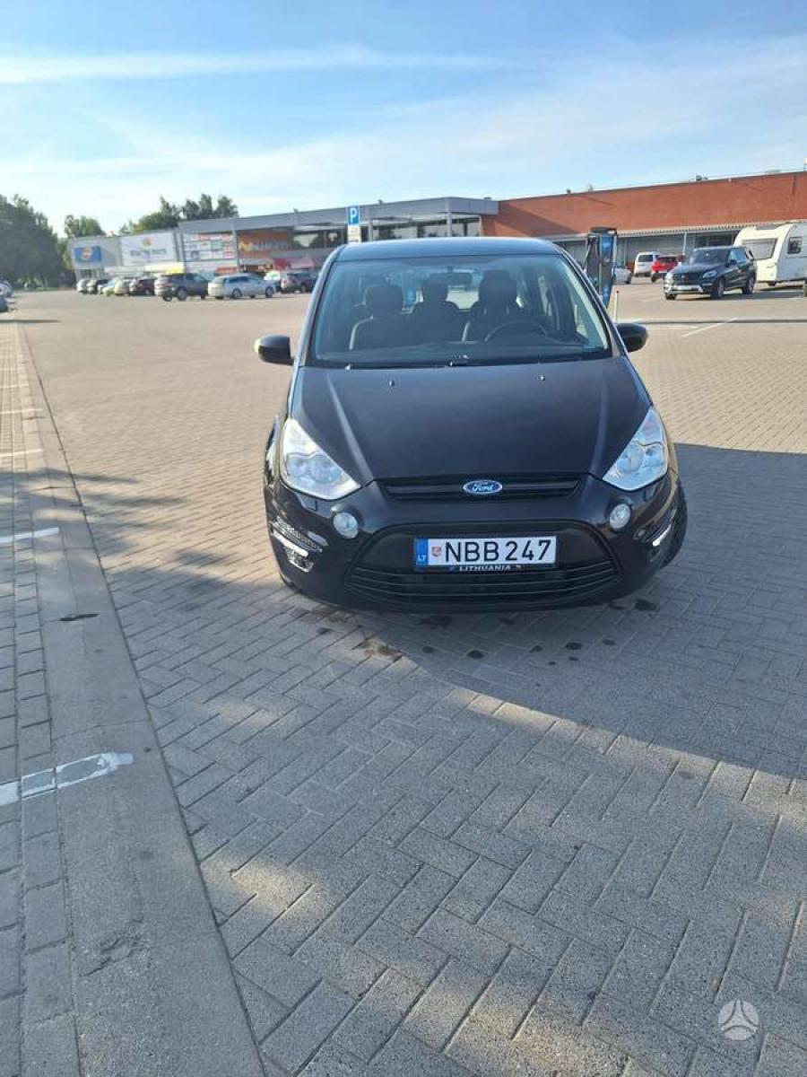 Black Ford S-Max 2013 in Silute, with an engine capacity of 2.00 L and mileage of 267 thousand km for 4650 €, photo 1 on AUTOMOTO.COM.LV