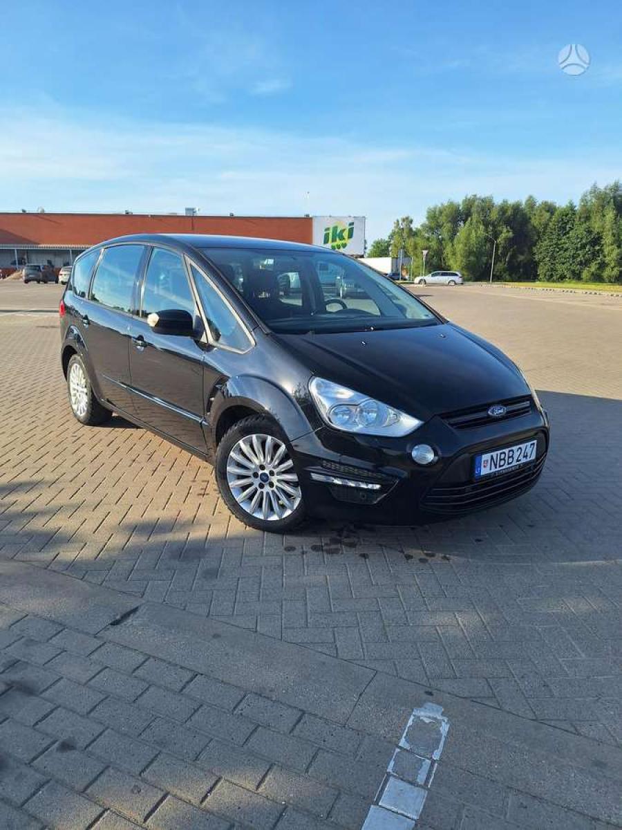 Black Ford S-Max 2013 in Silute, with an engine capacity of 2.00 L and mileage of 267 thousand km for 4650 €, photo 3 on AUTOMOTO.COM.LV