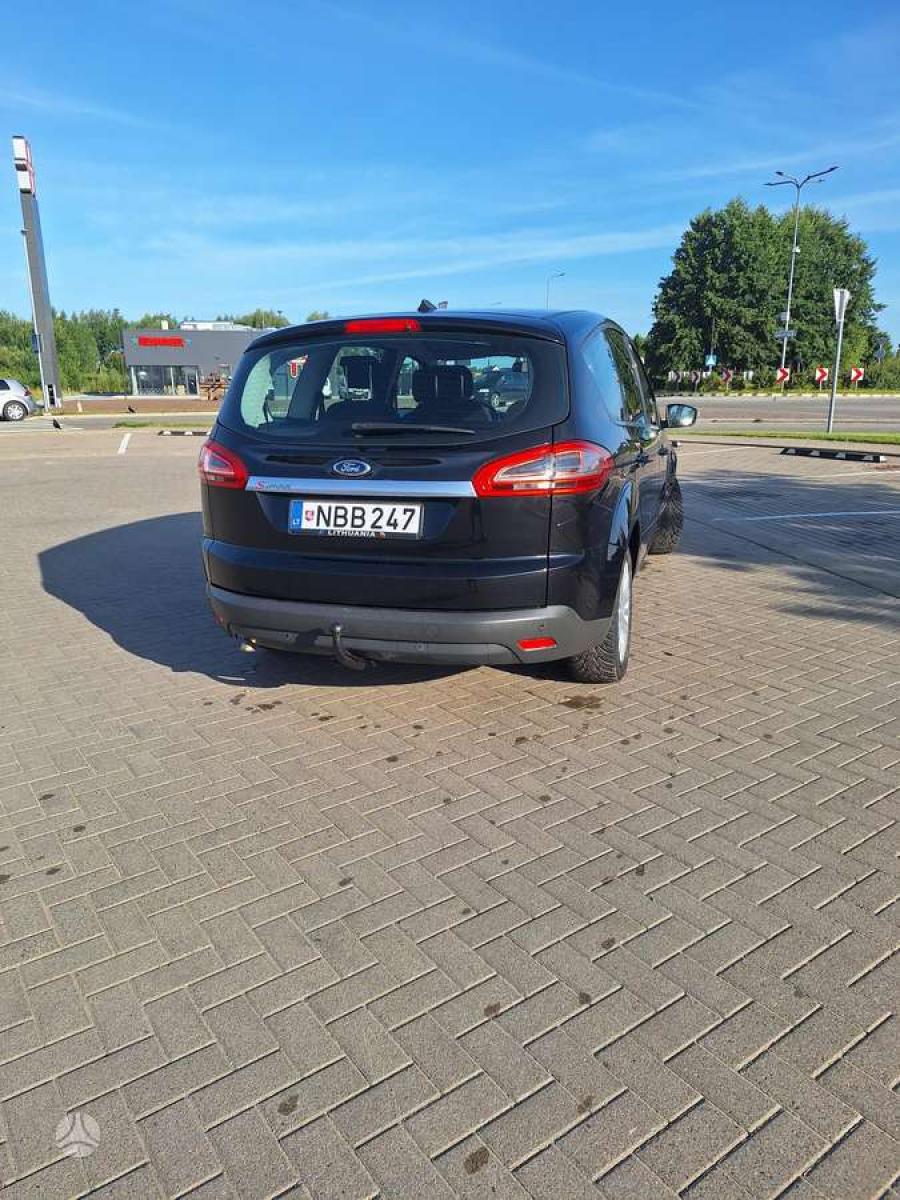 Black Ford S-Max 2013 in Silute, with an engine capacity of 2.00 L and mileage of 267 thousand km for 4650 €, photo 5 on AUTOMOTO.COM.LV