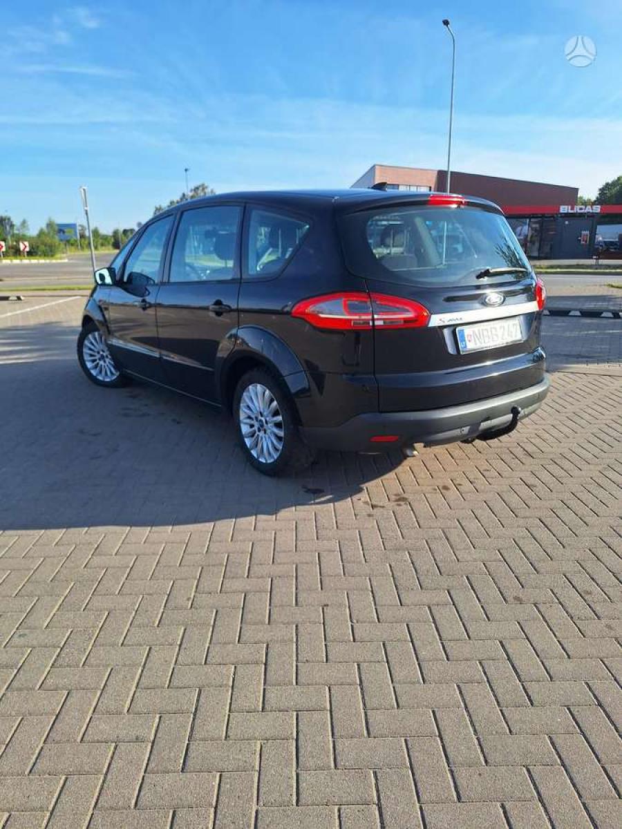 Black Ford S-Max 2013 in Silute, with an engine capacity of 2.00 L and mileage of 267 thousand km for 4650 €, photo 6 on AUTOMOTO.COM.LV