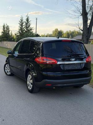 Black Ford S-Max 2013 in Birstonas, with an engine capacity of 2.00 L and mileage of 272 thousand km for 4250 €, photo 6 on AUTOMOTO.COM.LV