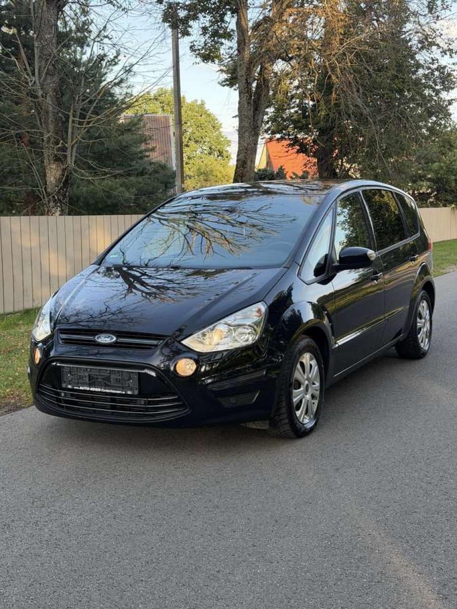 Black Ford S-Max 2013 in Birstonas, with an engine capacity of 2.00 L and mileage of 272 thousand km for 4250 €, photo 10 on AUTOMOTO.COM.LV