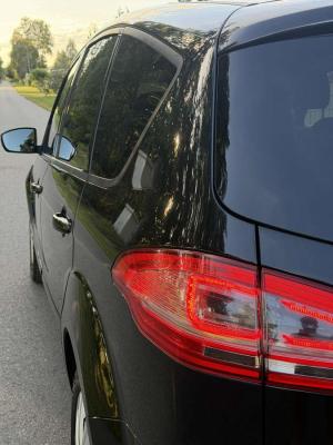 Black Ford S-Max 2013 in Birstonas, with an engine capacity of 2.00 L and mileage of 272 thousand km for 4250 €, photo 13 on AUTOMOTO.COM.LV