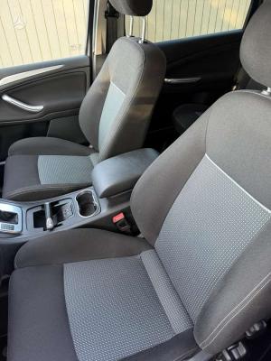 Black Ford S-Max 2013 in Birstonas, with an engine capacity of 2.00 L and mileage of 272 thousand km for 4250 €, photo 18 on AUTOMOTO.COM.LV