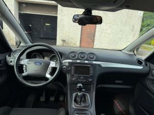 Black Ford S-Max 2013 in Jurbarkas, with an engine capacity of 2.00 L and mileage of 245 thousand km for 5450 €, photo 10 on AUTOMOTO.COM.LV