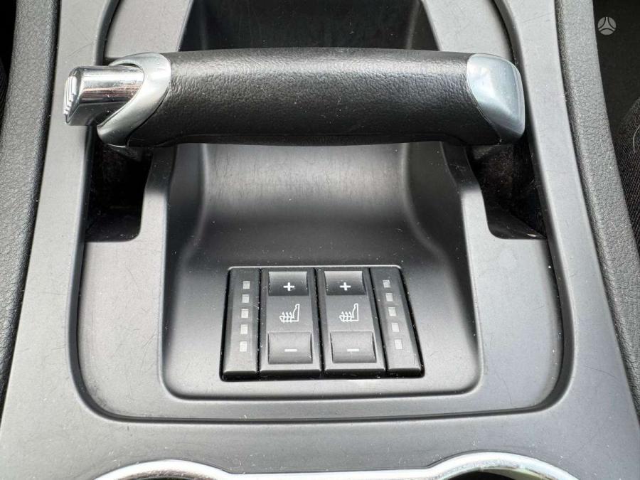 Melns Ford S-Max 2013 Jurbarkas, ar dzinēja tilpumu 2.00 L un nobraukumu 245 tūkst. km par 5450 €, foto 19 vietnē AUTOMOTO.COM.LV